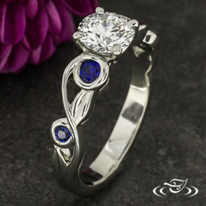 Customize engagement and wedding ring