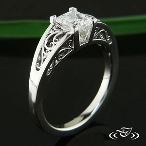 4 Chevron Prong